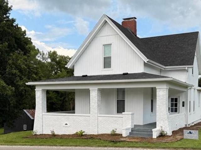 2601 Mesker Park Dr, Evansville, IN 47720