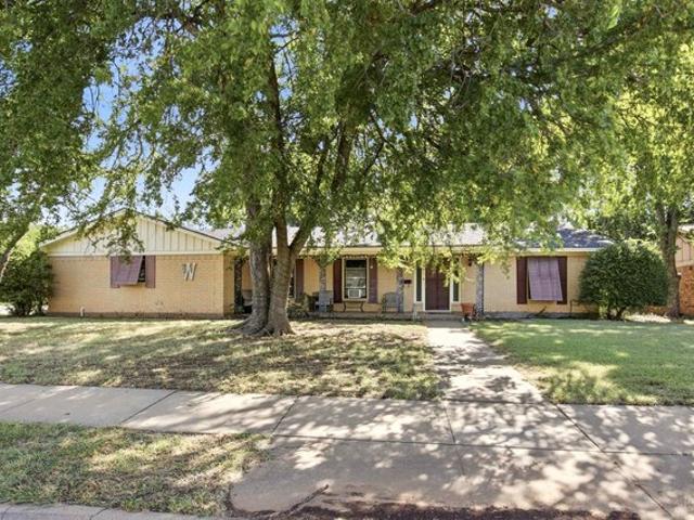2601 N Leighton Cir, Wichita Falls, TX 76309