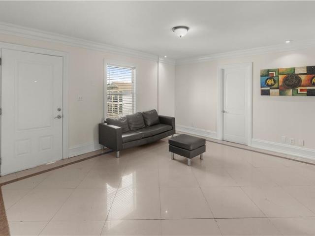 2601 Amelia Street # 302