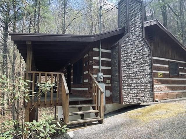 2601 Black Bear Ln, Sevierville, TN 37876