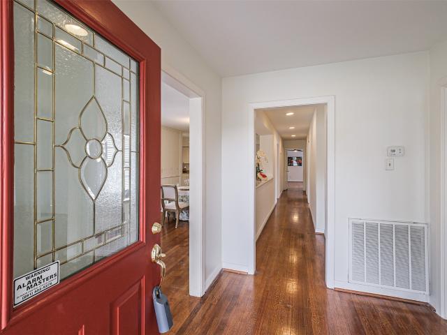 2601 Briarhurst Drive