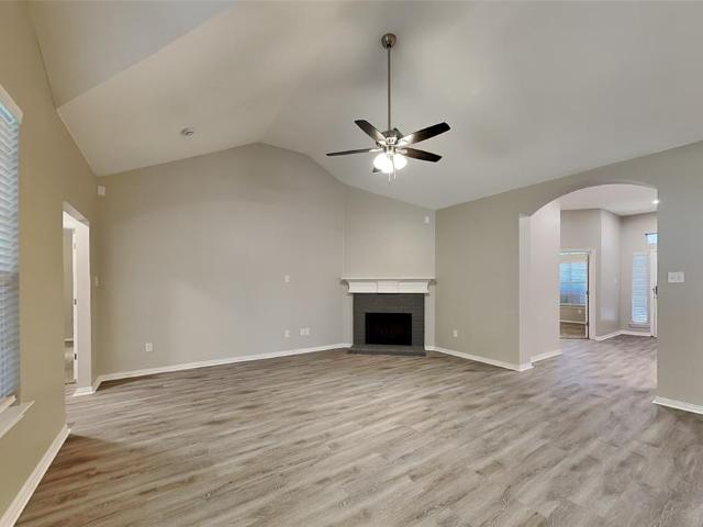 2601 Crestwood Drive