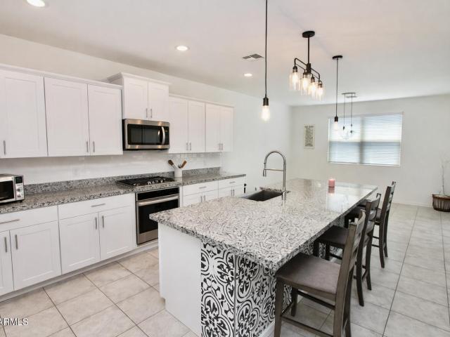 2601 e corazon trail