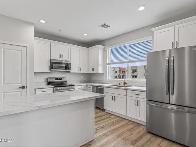 2601 E Clarendon Ave Lot 20, Phoenix, AZ 85016