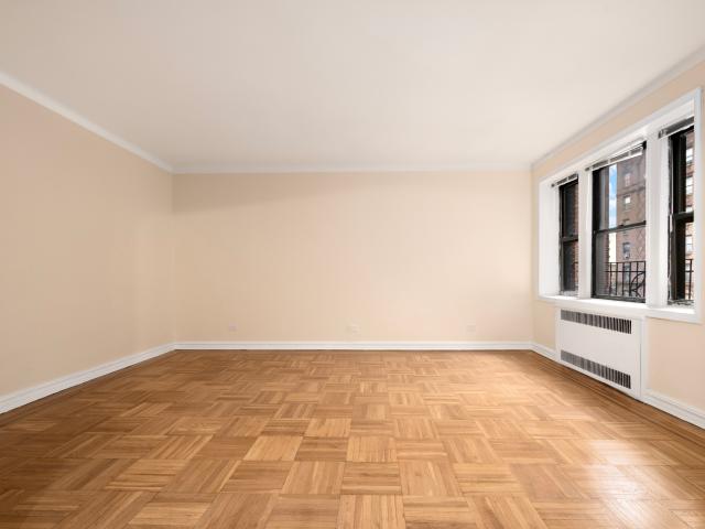 2601 Glenwood Road, Unit 2H