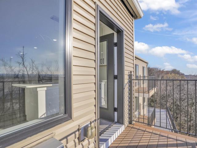 2601 Jane St # P404
