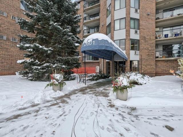 2601 Kenzie Ter Apt 531, Saint Anthony, MN 55418
