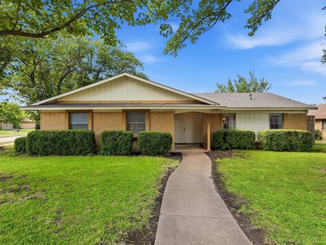 2601 Raintree Dr, Plano, TX 75074