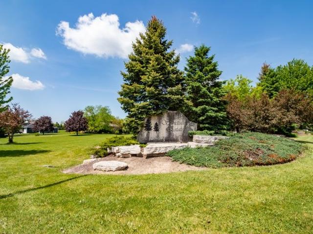 2601 Sanctuary Ln, Spring Grove, IL 60081