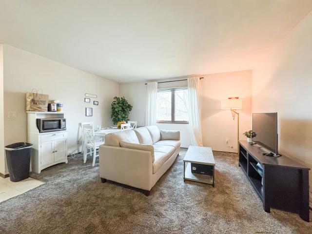 2601 University Avenue