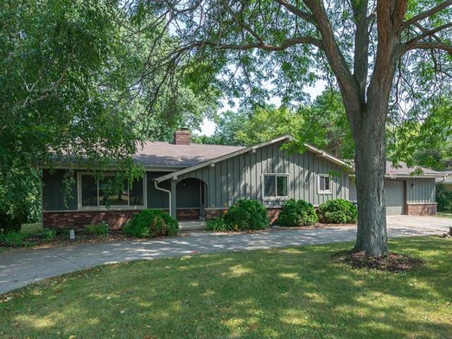 26022 Windermere Dr, Norway, WI 53185