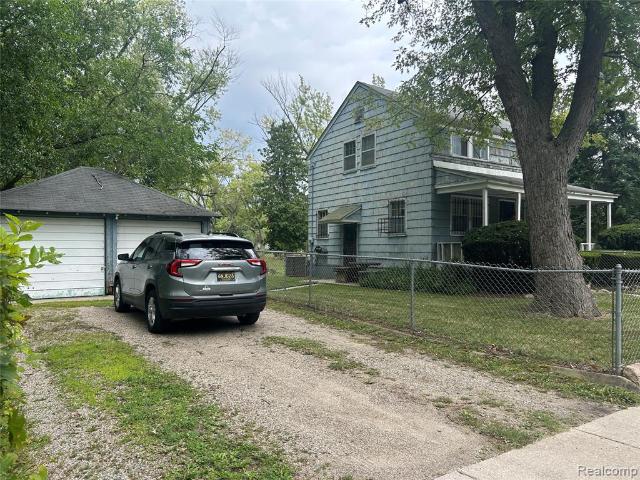 2602 N Chevrolet Avenue