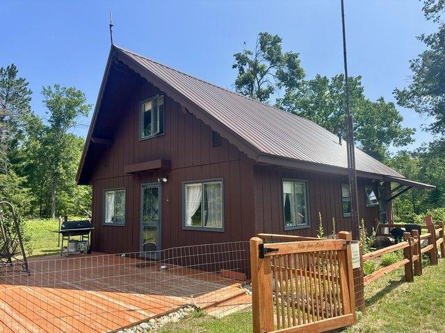 2602 N Red Oak Rd, Lewiston, MI 49756