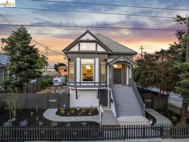 2602 Adeline St, Oakland, CA 94607
