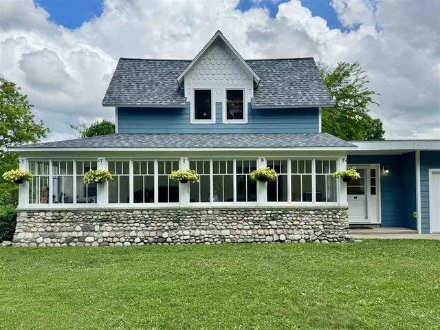 2602 Elm St, Central Lake, MI 49622
