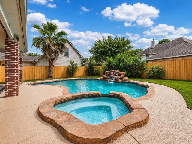 2602 Falcon Knoll Lane