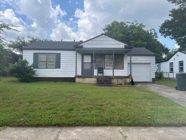 2602 Falls Dr, Dallas, TX 75211