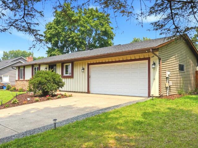 2602 Hawthorne Lane