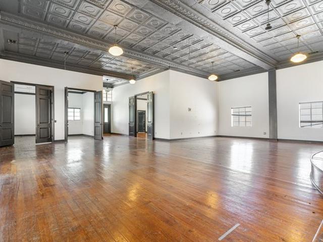 2602 Kings Rd, Dallas, TX 75219
