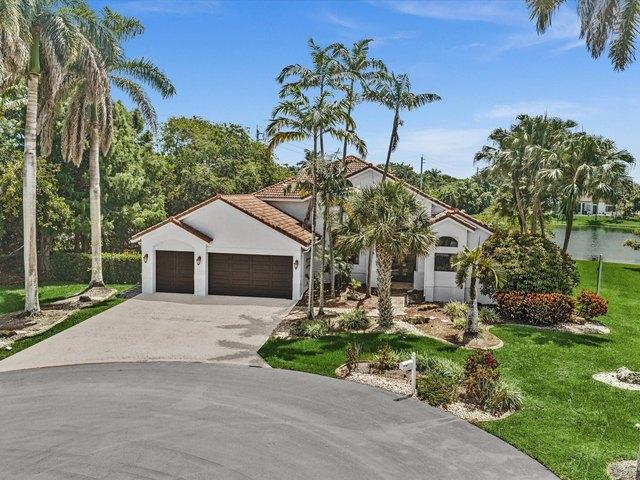 2602 SW 132nd Way, Davie, FL 33330