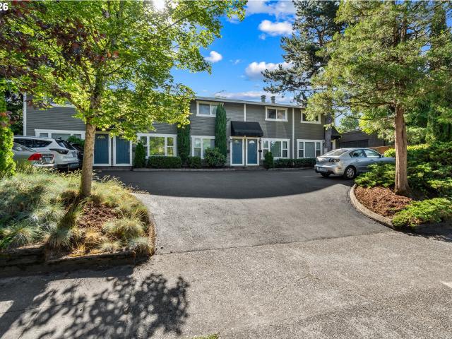 2602 SE 25TH AVE