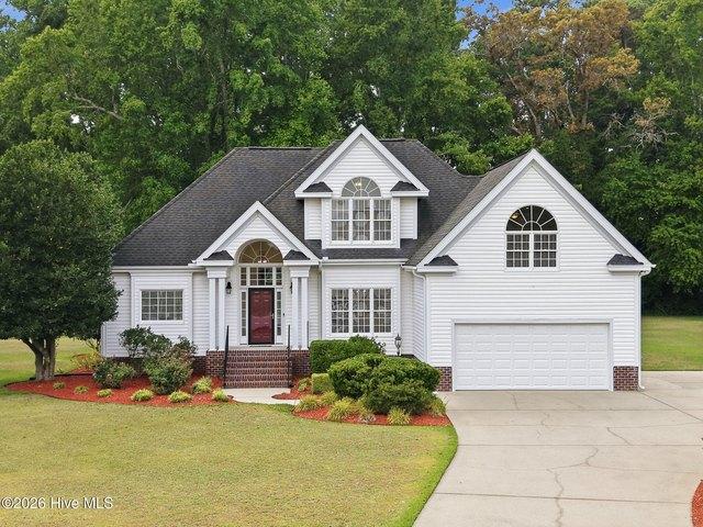 2602 Spring Creek Dr, Grimesland, NC 27837