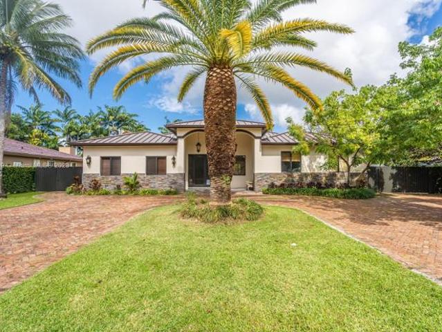 2602 110th Ct SW, Miami, FL 33165