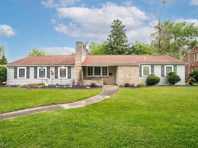 26030 Bagley Rd, Olmsted Falls, OH 44138