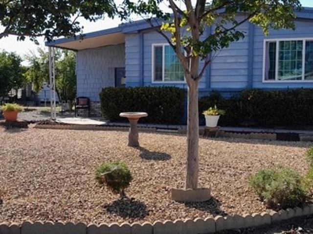 26031 Kentia Palm Dr, Homeland, CA 92548