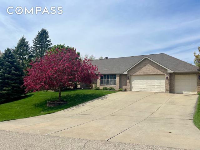 26032 W Laurel Ct, Wauconda, IL