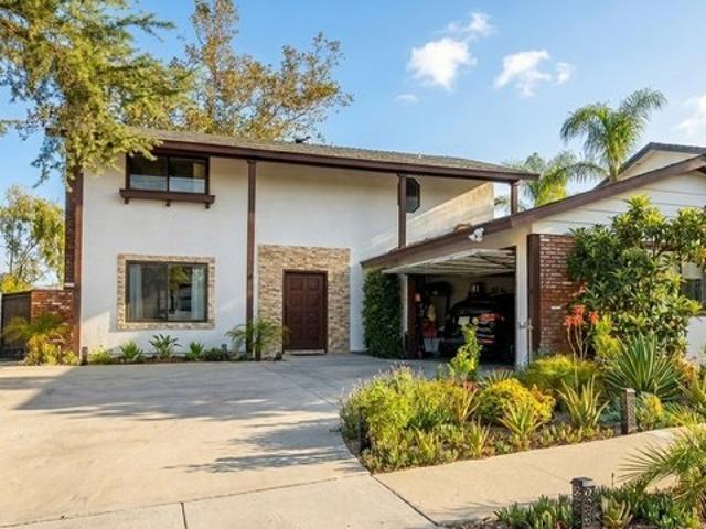 26035 Farmfield Rd, Calabasas, CA 91302