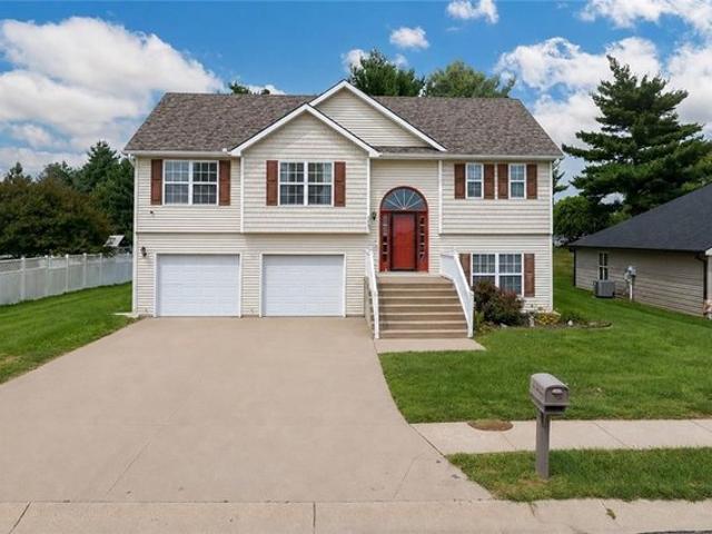 2603 Meadow Ridge Dr, Saint Joseph, MO 64504