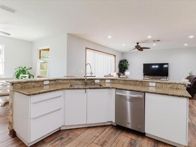 2603 Bismark Dr, Valrico, FL 33596 | MLS #TB8496