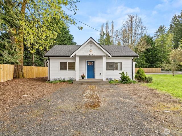 2603 Lilly Road NE