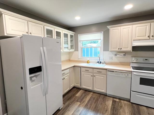 2603 Trafalgar Square