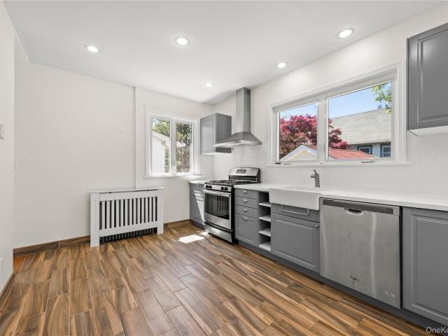 260 05 Kensington Place