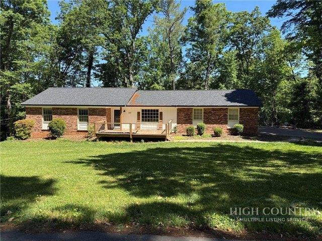260 Caldwell Rd, North Wilkesboro, NC 28659