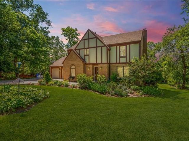 260 Chapel Dr, Elizabeth, PA 15037