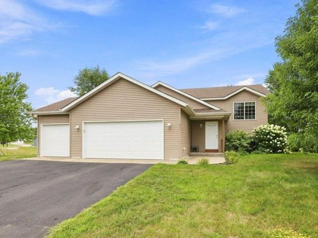 260 Chatter Cir NE, Kimball, MN 55353