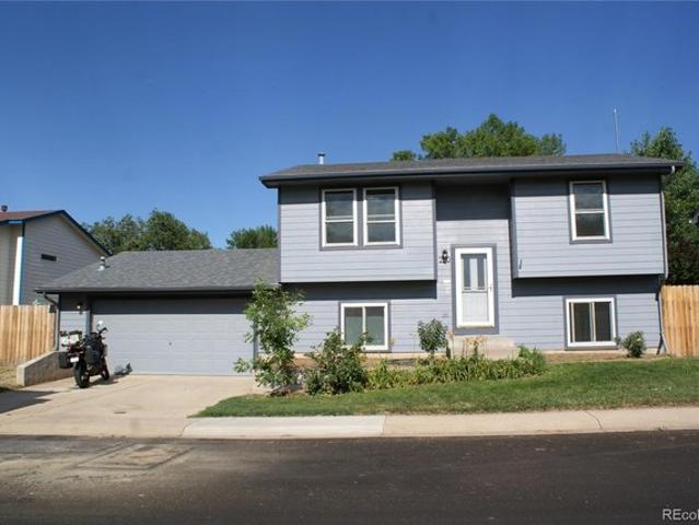 260 Cherry Ave, Dacono, CO 80514