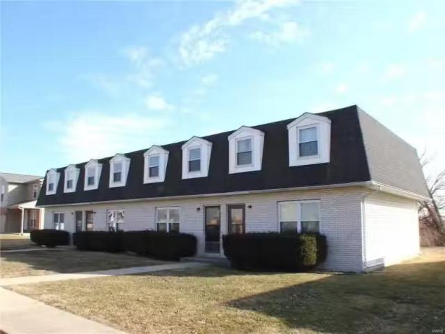 260 AARON COURT, D, Mascoutah, IL 62258