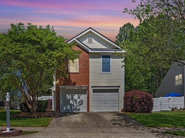 260 Adefield Ln, Holly Springs, NC 27540
