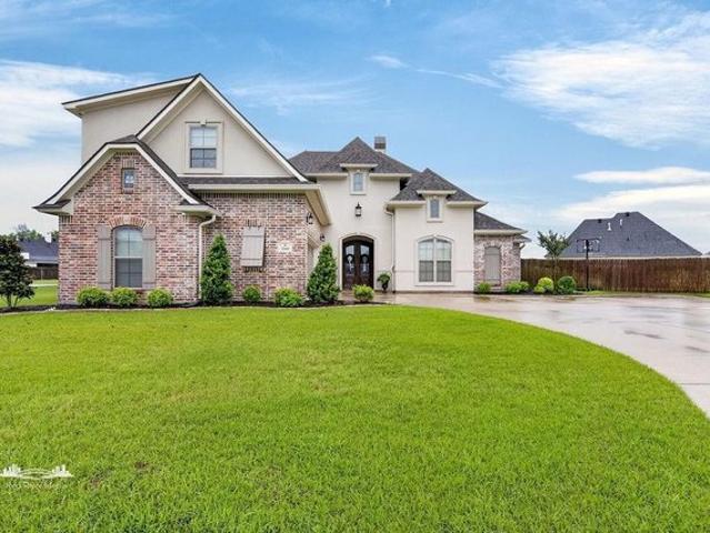 260 Arrowhead Dr, Bossier City, LA 71111