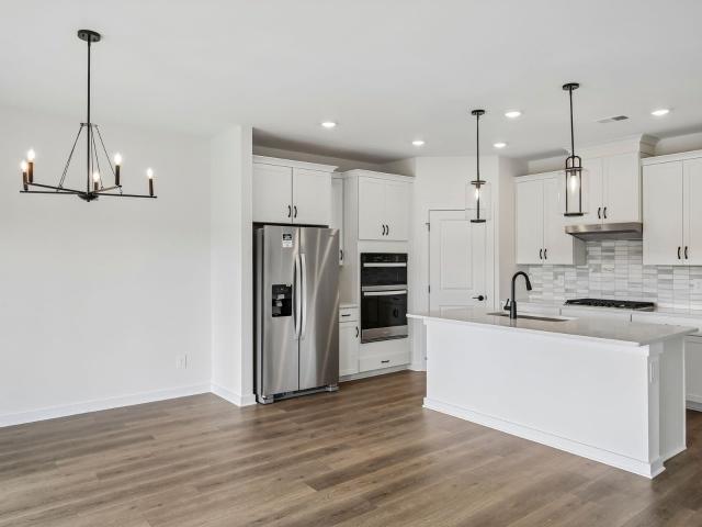 260 Astoria Dr