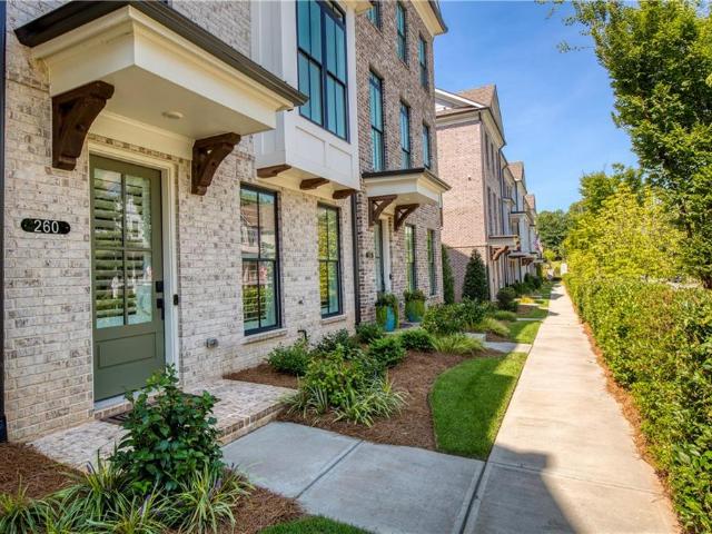 260 Briscoe Way