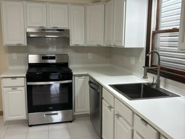 260 Broadway # 4
