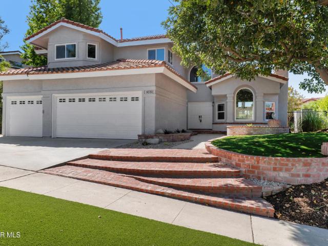 260 Goldenwood Circle