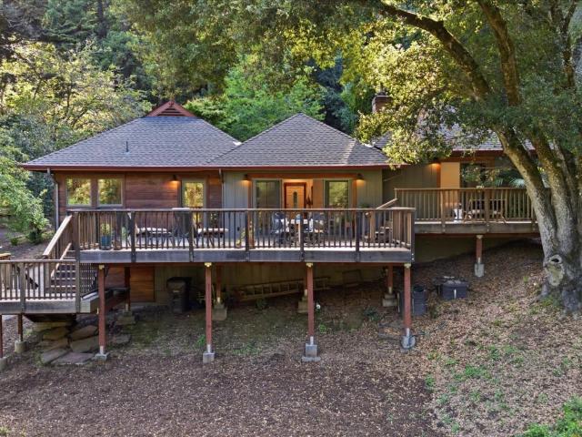 260 Grandview Drive