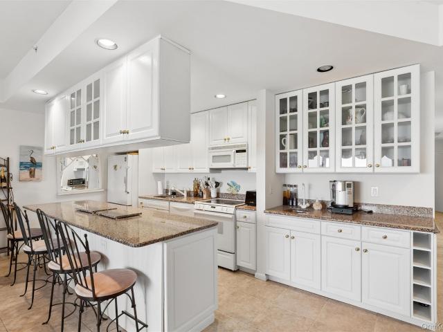 260 Dune Road 79