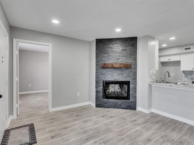 260 El Dorado Blvd, Unit 1610, Houston, TX 77598 | MLS #44911 | Compass